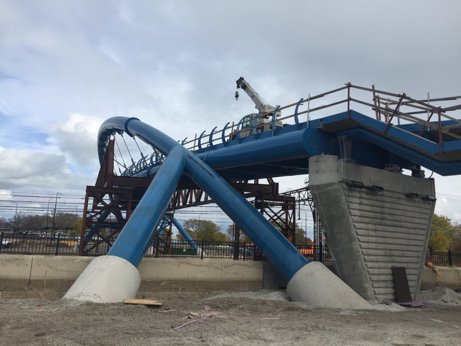 41st Street Pedestrian Bridge - HBM Engineering